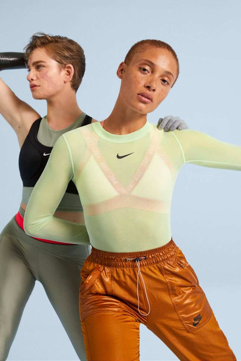 NIKE WOMEN